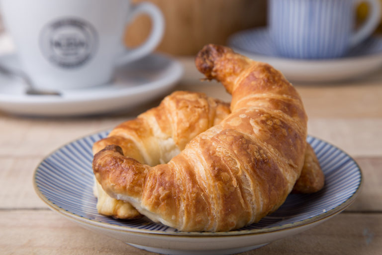 Pastelería y Panadería – Nuria l Confitería & Panadería